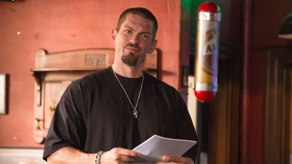 Talented actor Steve Howey with his powerful acting style